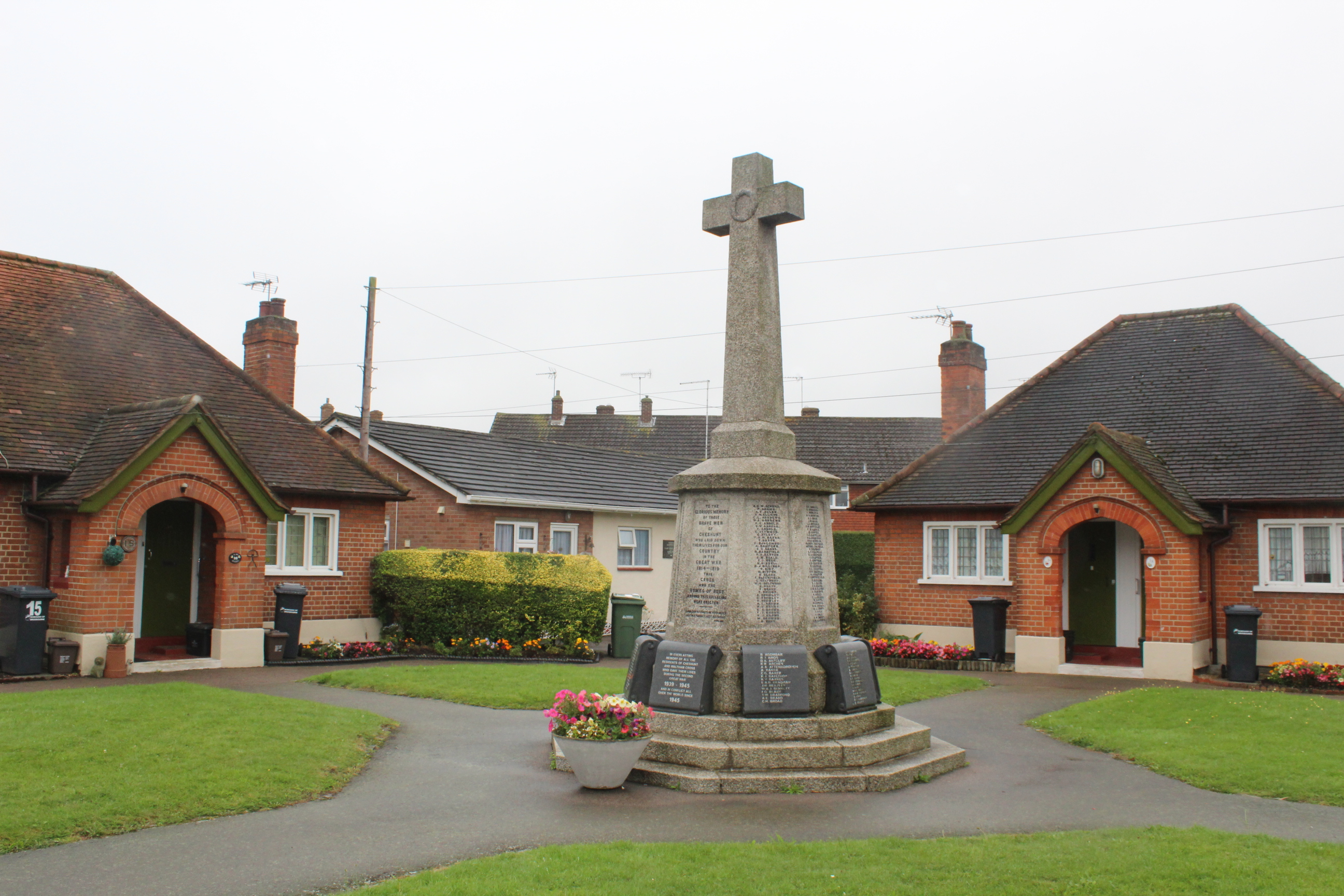 Cheshunt - War Memorials Online